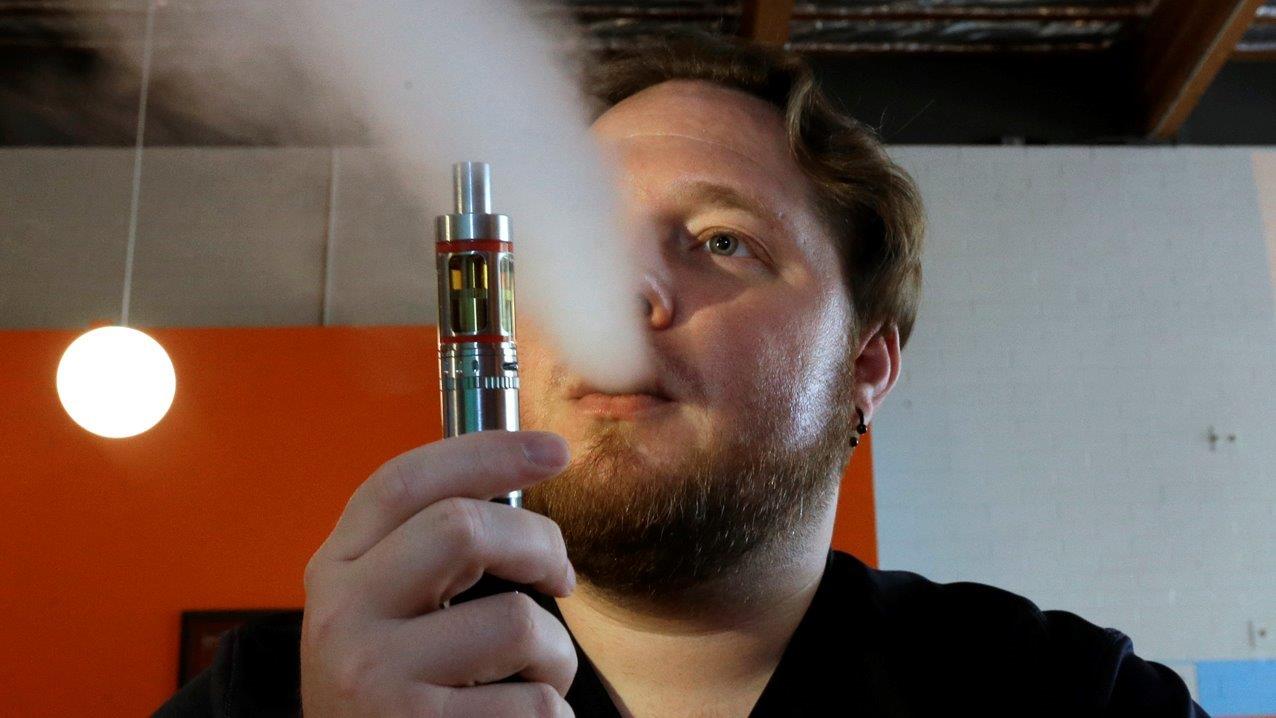 FDA Issues Sweeping New Regulations For E cig Industry Fox News Video FDA Issues Sweeping New Regulations For E cig Industry Fox News Video