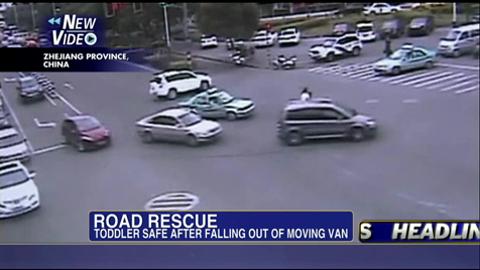 Scary Video: Toddler Falls Out of Moving Van in Busy Intersection | Fox ...