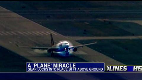 Plane Escapes Crash Landing When Landing Gear Miraculously Locks Into ...