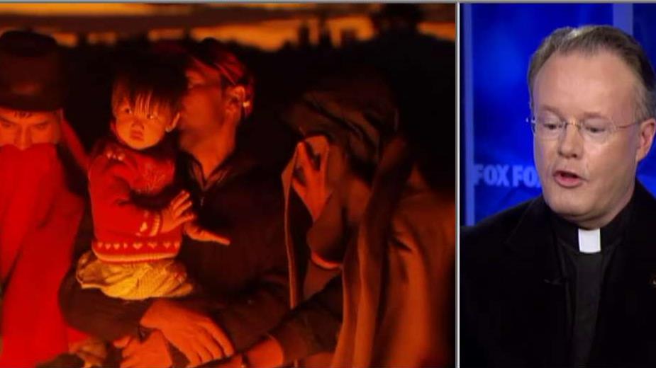 Priest: Helping Christian refugees should be a priority | Fox News Video