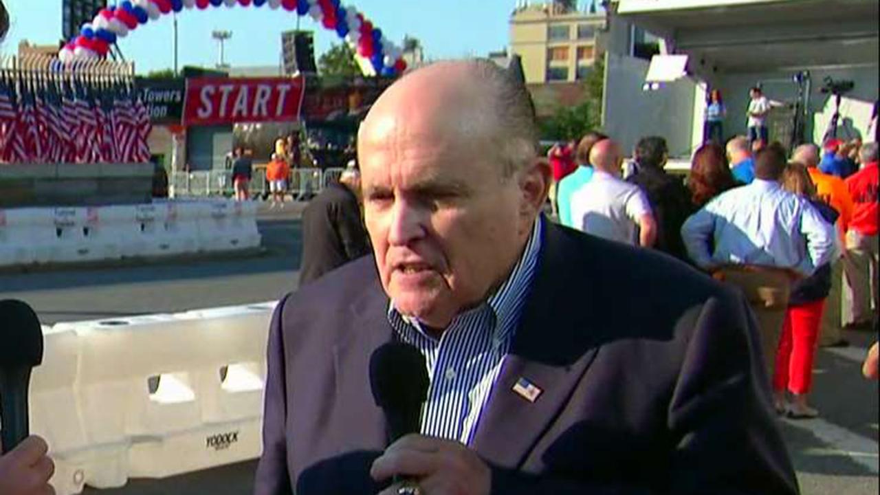 Rudy Giuliani attends NYC race honoring fallen 9/11 heroes | Fox News Video