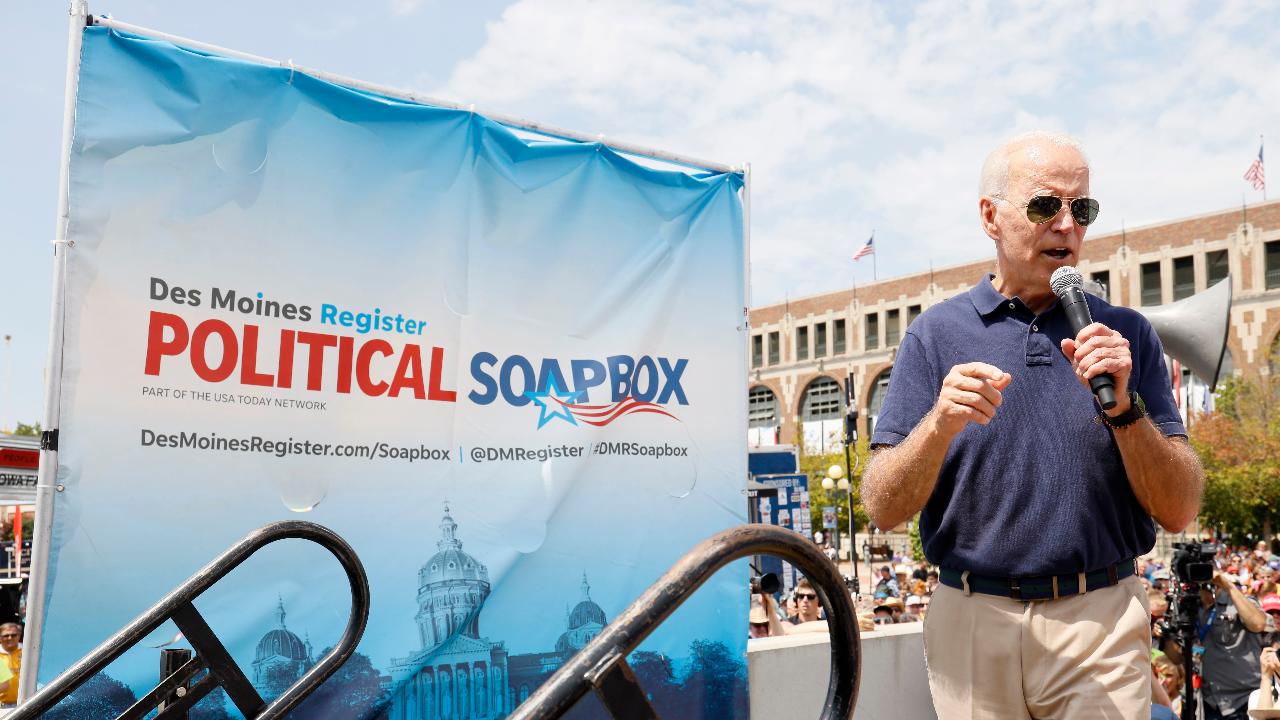 2020 Democrats takeover the Iowa State Fair | Fox News Video