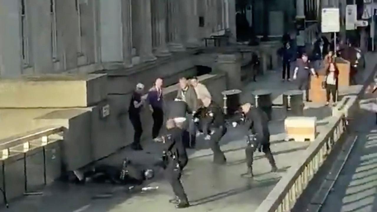 New details emerge on the suspect in the deadly London Bridge terror ...